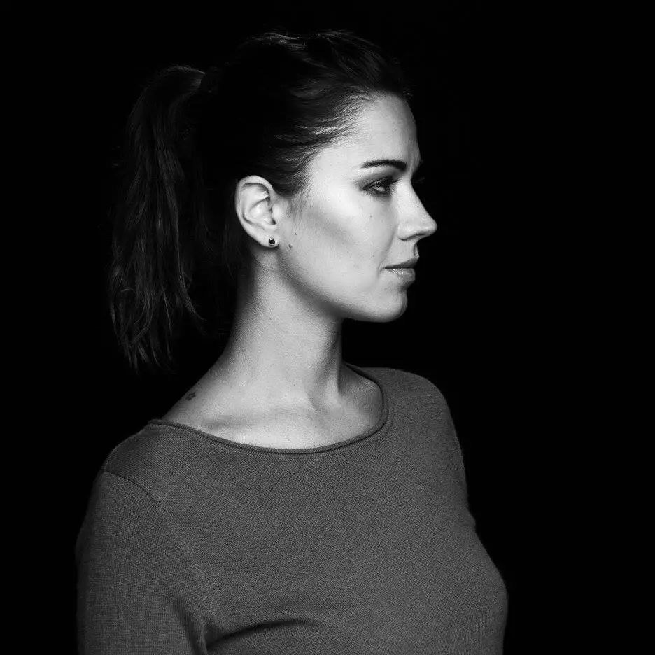 6.21 | 巴黎场景的智慧女性角色 - Molly | 造梦社